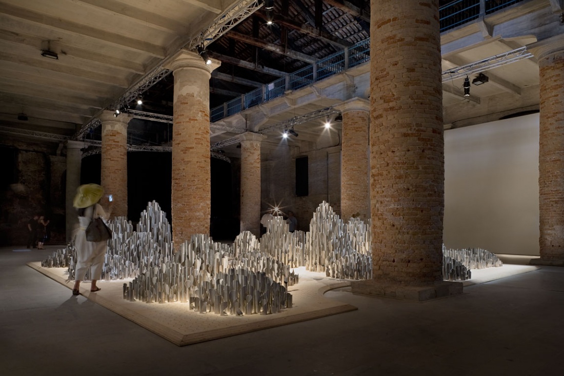 Huang Yong Ping Snakes - Trajano Arquitetura